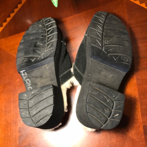 UGG | Shoes | Ugg Black Suede Butterfly Clogs | Poshmark